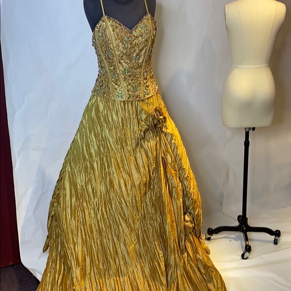 Party Time Formals | Dresses | Gold Gown | Poshmark